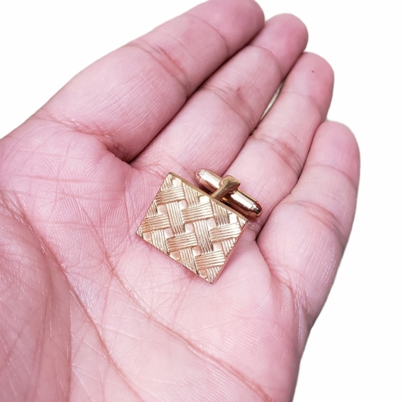 PIONEER | Accessories | Vintage Replacement Pioneer Gold Cuff Link ...